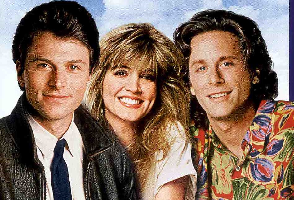 ‘Wings’ (Seasons 1 & 2): Bridging ’80s & ’90s situation comedy | Drunk TV