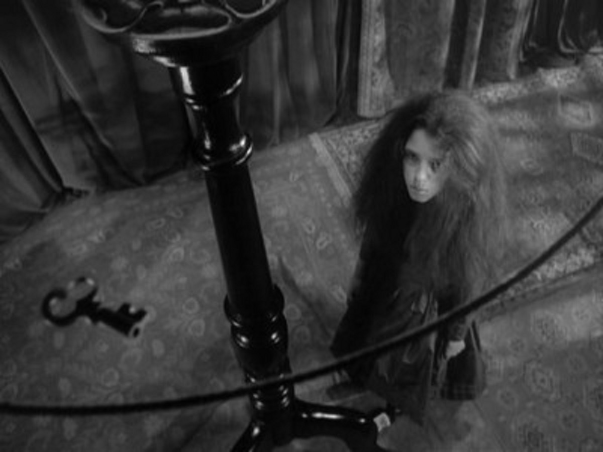 Alice in Wonderland (1966): BBC version is the one to watch! | Drunk TV